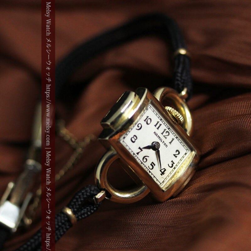 お洒落なハミルトンの金無垢アンティーク腕時計 【1940年頃】